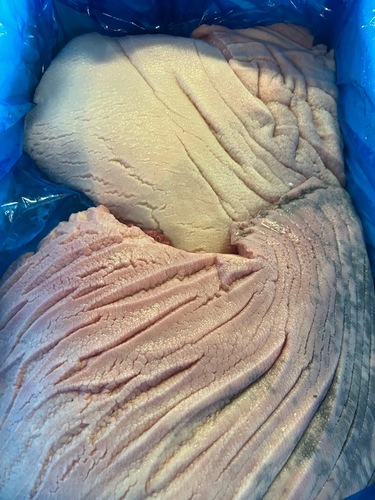 ミンククジラ2入約4.4kg(沿岸)【業務用の鮮魚仕入れならウーオ】