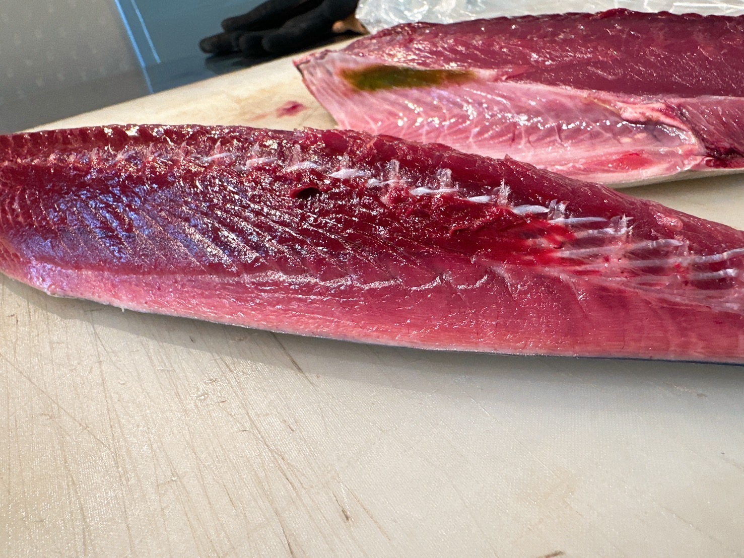 活〆カツオ1入約4kg(底曳) | UUUO(ウーオ)